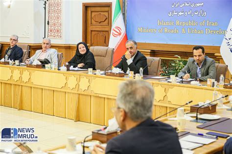 پایگاه خبری وزارت راه و شهرسازی ببینید نشست سرپرست مرکز ارتباطات و اطلاع‌رسانی وزارت راه و