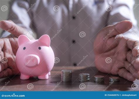Concepto De Ahorro De Dinero Y Banca De Cuenta Para Finanzas Foto De