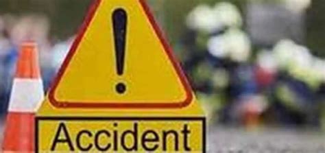 Up Accident बदायूं में दो स्कूली वाहनों की भीषण टक्कर 3 बच्चों समेत