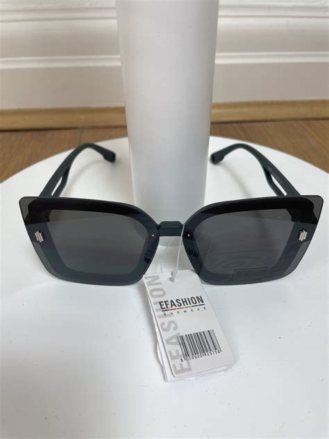 Oversized Square Sunglasses In Black La Maison