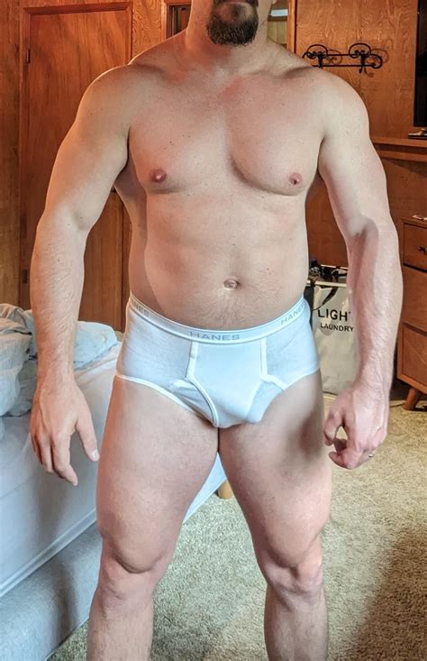 Wet Tight Whites Age 49 M Rtightywhities
