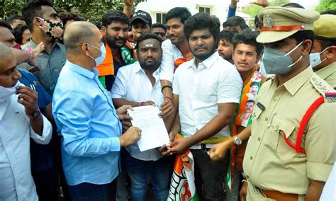 Hanamkonda Congress Takes Up Cudgels For Unemployment Sop