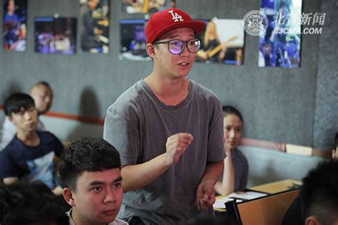 台湾著名“鼓王”李定楠做客北京现代音乐研修学院大师讲堂 北京现代音乐研修学院