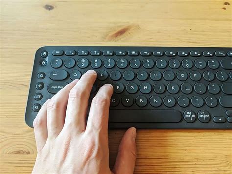 Logitech K600 Review Are Tv Keyboards Any Good