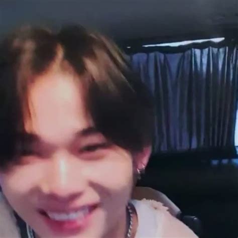 룽 on Twitter 아니ㅜ 니키 웃는 거봐 종나아기같애 ㅜ https t co WEnvcLcR5G Twitter