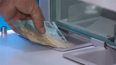 Quem deixa as economias aplicadas na poupança perde dinheiro YouTube