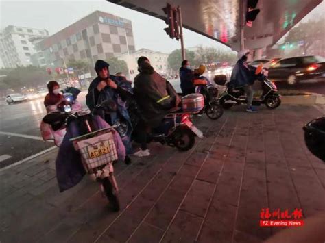 一秒天黑！福州暴雨！这里还下起冰雹！气象福建天气