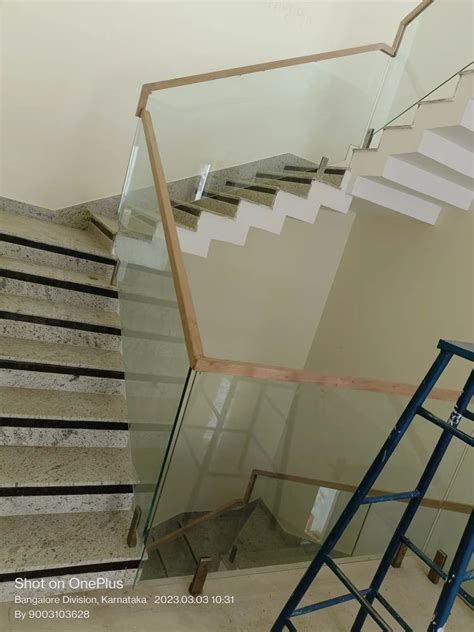 Panel Wooden Glass Railing At Rs 1600feet In Bengaluru Id 2850603781148