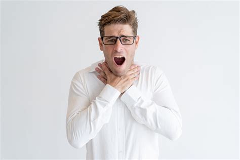 Possible Causes Of Choking And Crushing Sensations In The Throat