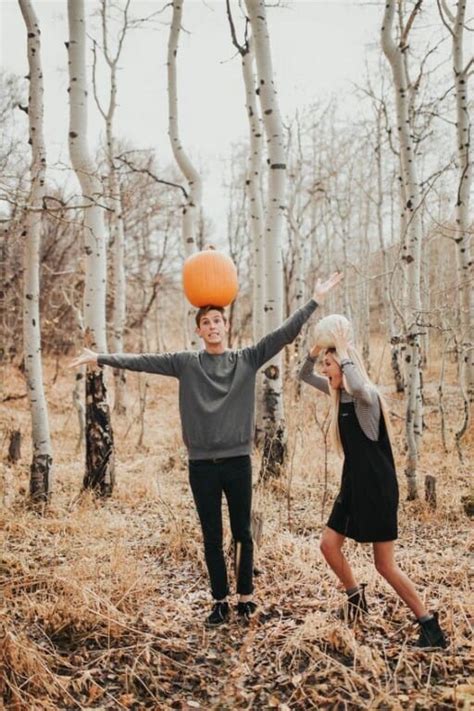 40 Couples Fall Photoshoot Ideas