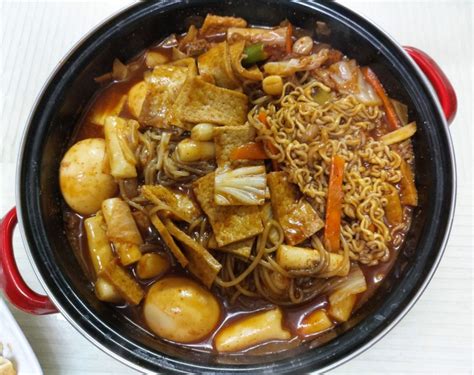 류수영의 즉석 짜장 떡볶이 만들기