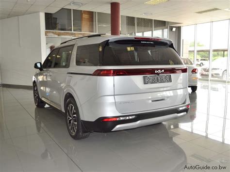 Brand New Kia Carnival 8 Seater Botswana Automatic New Kia Carnival