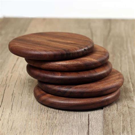 Dessous De Verre Rond En Bois De Noyer Durable • Maison Du Bois