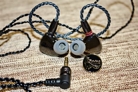 Ikko Obsidian OH10 Review - Hi End Portable