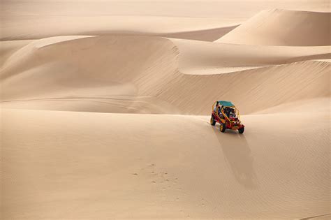 카트 있는 모래 사막 니어 Huacachina Ica 지역 페류 사구 지형에 대한 스톡 사진 및 기타 이미지 사구 지형