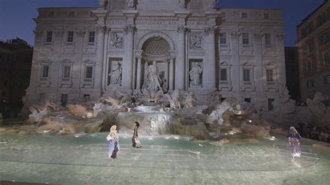 Fendi Takes Over Rome S Trevi Fountain Euronews