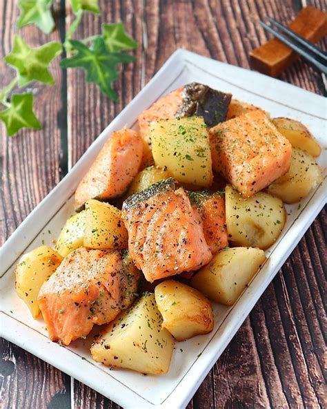 ホクホク香ばしい♡鮭ポテトのコンソメバター炒め レシピサイトnadia
