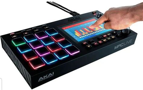 Akai Proffessional MPC Live Drum Patterns Music Production Multi