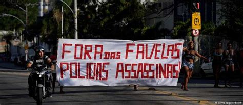 Complexo do Alemão Foi um massacre chamado de operação policial