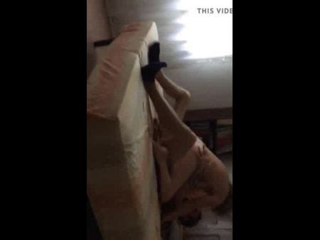 Il Cornuto Italiano Condivide Sua Moglie Con Uno Sconosciuto Xchica Com