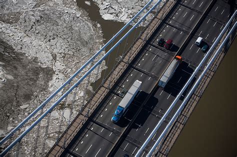 New Jersey Lawmaker Proposes Barring Minor Traffic Stops To Combat
