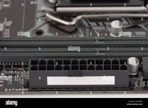 Motherboard Dengan Dukungan 24 Pin ATX Power Connector
