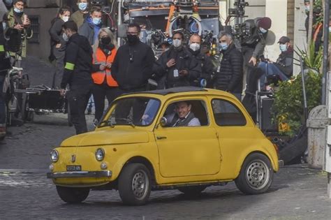 Том Круз ЈУРИ СО ФИЌО по калдрма „Вакво нешто досега не сме направиле“ ВИДЕО Дознај на Време