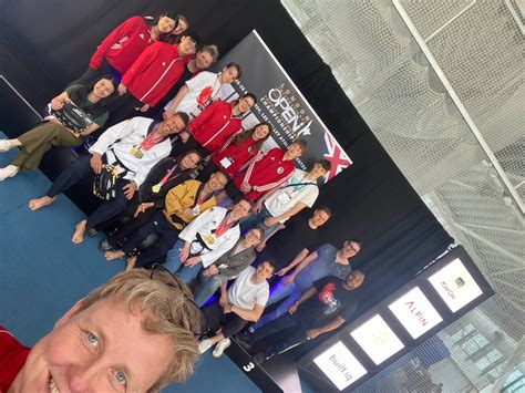 Redfire Kampfsport Teams Jubeln Bei Den London International Open