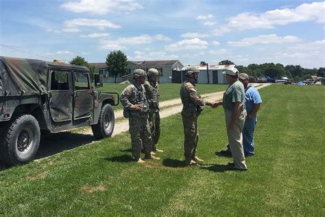 Kentucky National Guard Soldiers Set Record With Emergency Radio