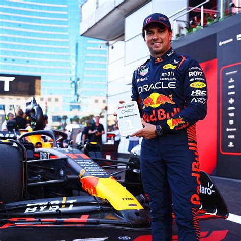 El Piloto Mexicano Checo Pérez Triunfa En El Gran Premio De