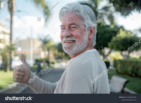 White Hair 7 882 142 รายการ ภาพ ภาพสต็อกและเวกเตอร์ Shutterstock