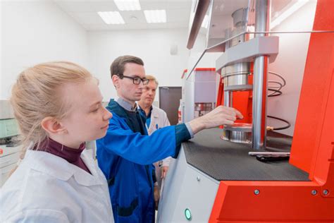 В РТУ МИРЭА открылся научно технологический центр «Эластомерные материалы и технологии