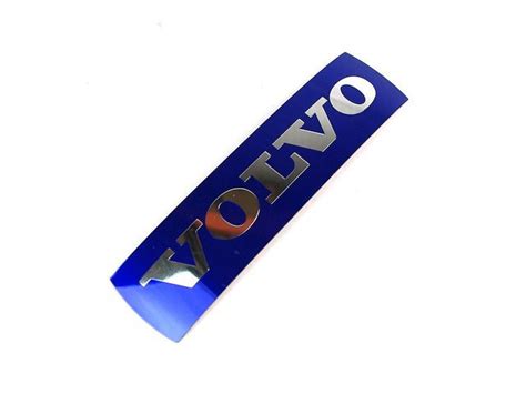 Эмблема Volvo на решетку радиатора. — Volvo S60 (2G), 1,6 л, 2011 года ...