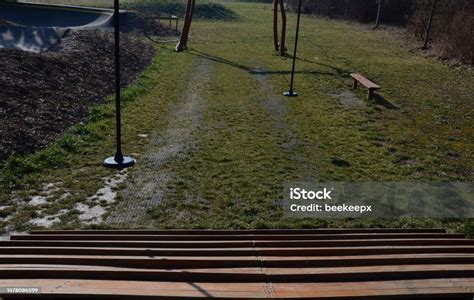 자신의 정원에 로프웨이 아드레날린 경험의 멋지고 재미있는 작은 애호가 직경 4mm 길이 30m의 스틸 로프 내색 플라스틱으로 제작 된 케이스 진동 디스크 거리에 대한 스톡