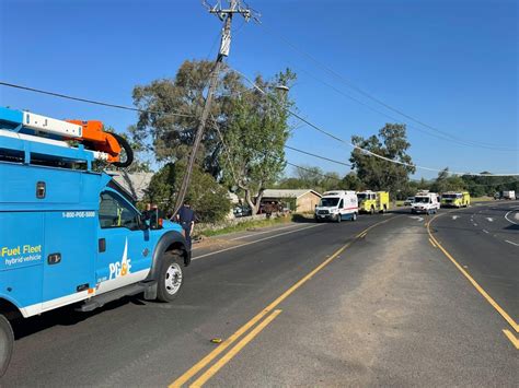 Car Crash Into Power Line Kills One Closes Lincoln Boulevard
