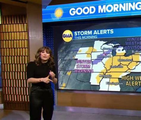 Gmas Ginger Zee Claps Back At Fan Who Slams Her Style After She Shows