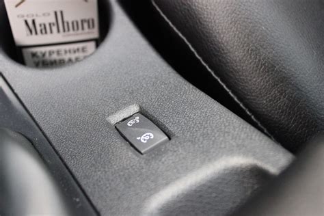 Нужна кнопка кк и руль с кнопками. — Renault Fluence, 1,6 л, 2013 года ...