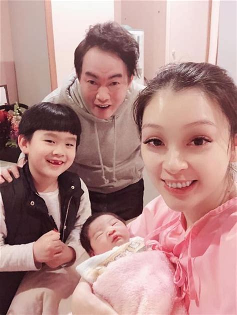 趁愛妻住月子中心康康忙做這事喊手痠！按摩遭疑「手淫」 娛樂星聞