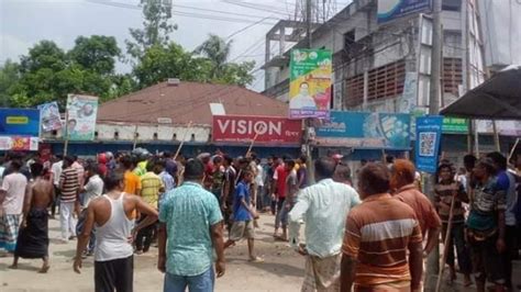 ঘোষণা দিয়ে দুই গ্রামের সংঘর্ষ আহত ১২