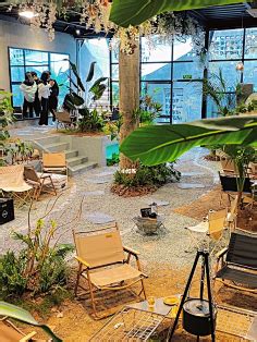 露营装修 花瓣网 陪你做生活的设计师 上露营电影吗会给你带来惊喜 室内露营场地很大每个场景都有多个拍照的机位也听说马上增加室内帐篷
