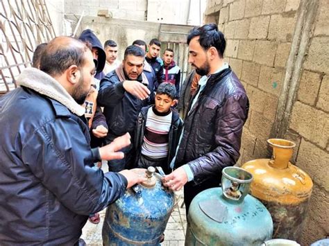 اقتصاد غزة تحرر 18 محضر ضبط واتلاف للمحتكرين والمتلاعبين بالأسعار