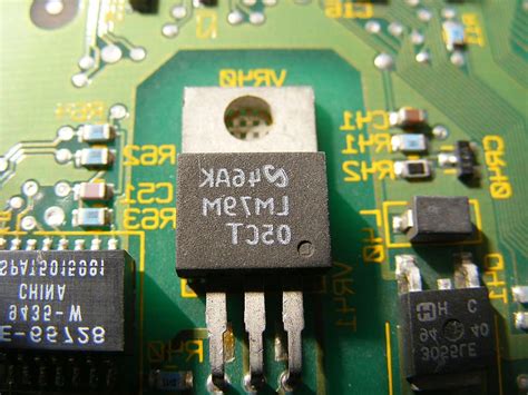 Qué es un Transistor y Cómo Funciona Transistores