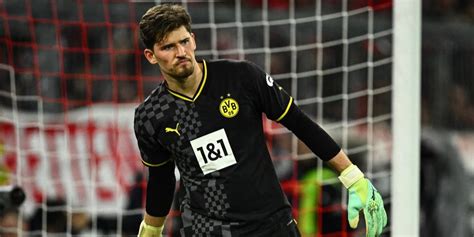 Gregor Kobel Medien prügeln nach Patzer auf Schweizer Goalie ein