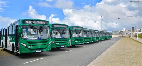Acidente Entre ônibus Deixa 4 Feridos Na Avenida Tancredo Neves Em