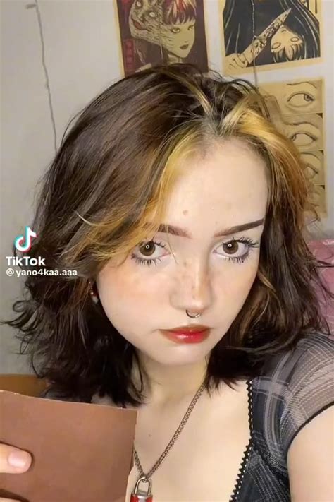 идеи что сделать из бумаги🥰 In 2025 Easy Diy Art Fun Easy Crafts Pinterest Diy Crafts