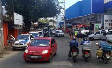 Mulher é Esfaqueada Dentro De ônibus Do Transcol Em Cariacica A Gazeta