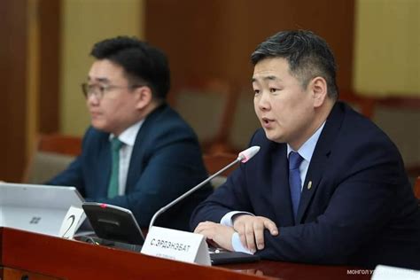 Эрүүл мэндийн даатгалын Үндэсний зөвлөлийн гишүүнд нэр дэвшигчийн сонсголыг зохион байгуулав