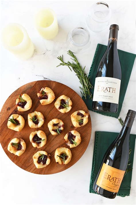 Cranberry Havarti Puff Pastry Bites Sizzling Eats