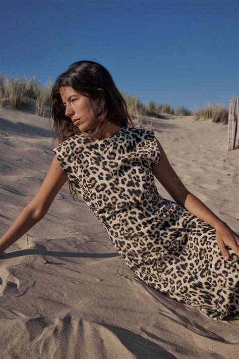 Платье Женский Zara светло коричневый Повседневный Без рукавов Лен размер 40 Миди купить C