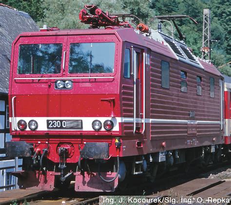 ELEKTRICKÉ VLÁČKY a modelová železnice H0 LOKOMOTIVY ELEKTRICKÉ ROCO